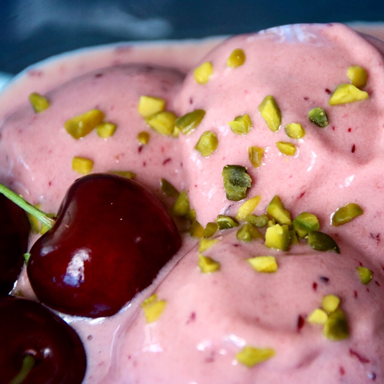 Allerbeste Kirsch-Nicecream: cremig, lecker, gesund und ganz einfach ...